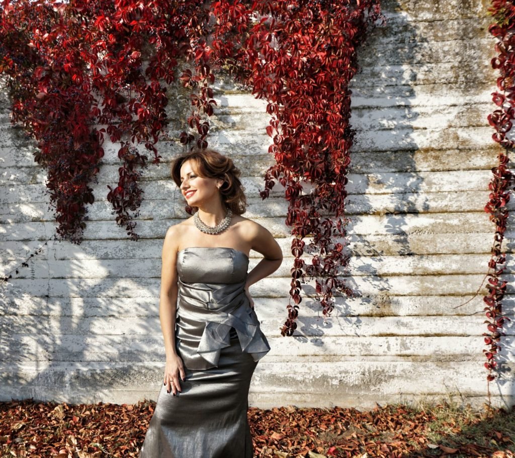 Bio & Gallery – Ivanna Speranza